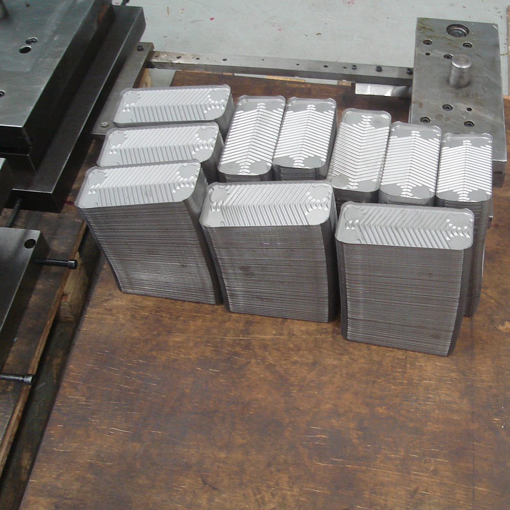 Brazed Plate Heat Exchanger - 70 Plates 5"x12" 1 1/4"MPT | Alfa Heating ...